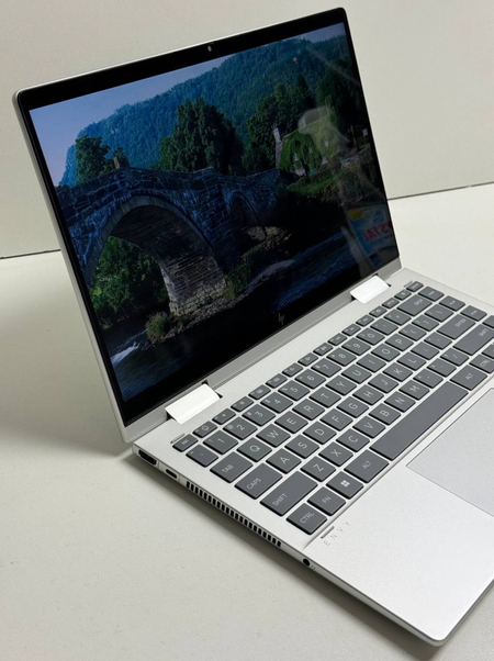 HP Envy X360 Core i5-1335U 13- avlod. Sensorniy ekran. Dasturchilarga