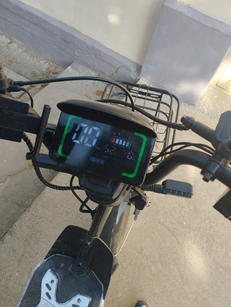 ElektroVelik sotiladi xolati ideal 1 zaryad bilan 30 35 km yuradi