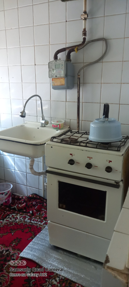 Срочно сдаётся 2х комнатная квартира на 1этаже студентам
