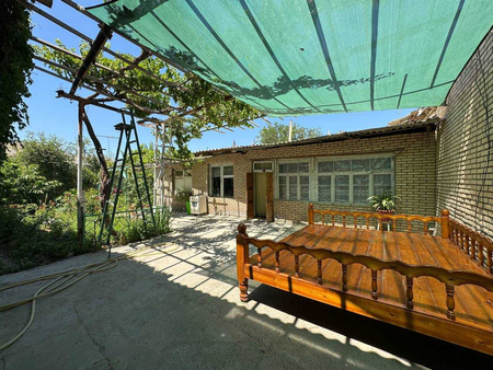 Tayyor 6 sotiqli hovli sotiladi