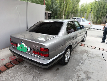 BMW E34 срочно сотилади.