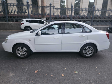 Продается Lacetti