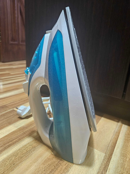 Утюг Emerald 2600W