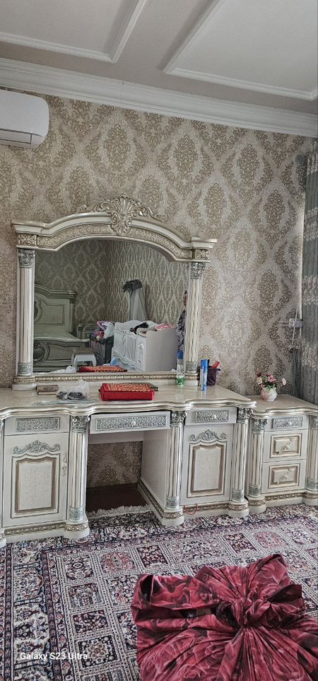 Mebel sotiladi spalni garnitur