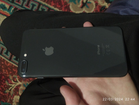 Iphone 8 plus xolati radnoy