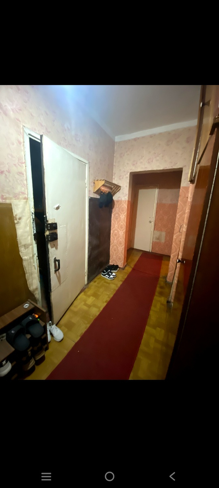 Продается Юнусабад 13 квартал 2х комнатная