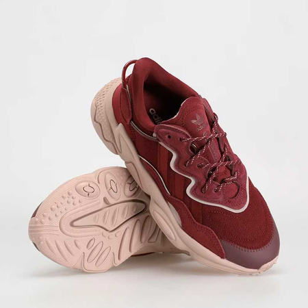 Оригинальные, новые adidas Originals
OZWEEGO кроссовки (40/8)