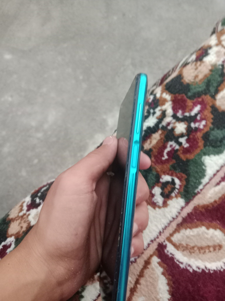 Redmi not 9 c sotladi