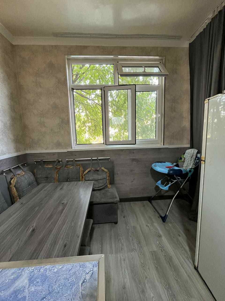 Юнусабад 14 квартал 2/2/4 продаётся квартира