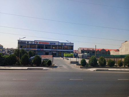 Сдается в аренду площадка и офис для автосалона
