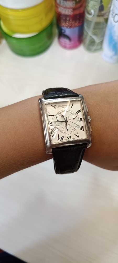 Часы наручные Frederique Constant