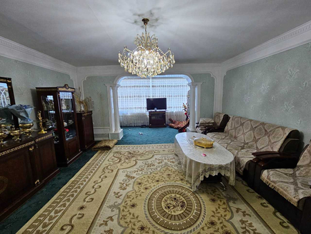 3 xonali 130m² 4-qavat uy sotiladi