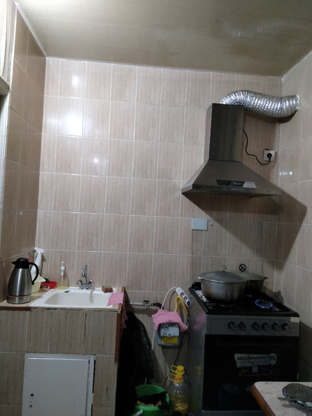 Qibray markazida 3 xonali uy sotiladi