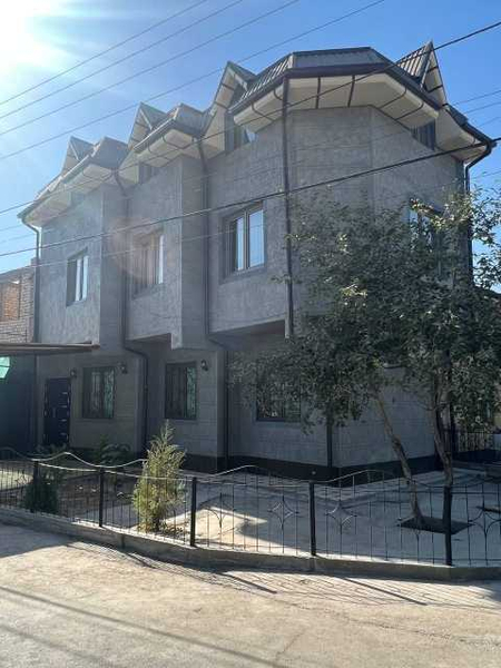 Продается 5-комнатный дом 3-х этажный в Мирабадском районе