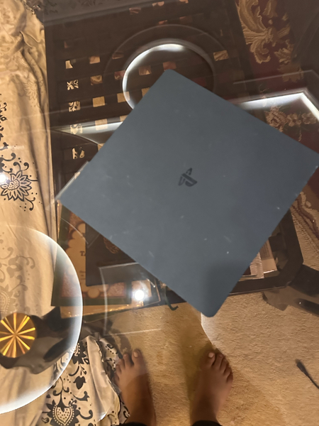 PlayStation 4 slim