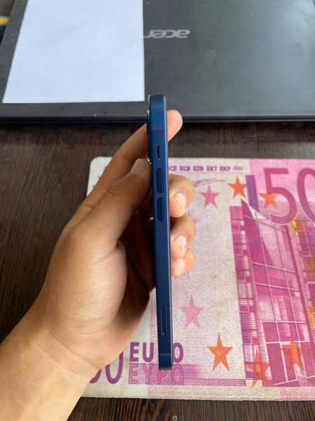 Iphone 12 blue karopka dok bor