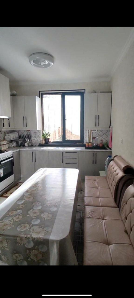 Продается квартира на Мирзо Улугбеке Карасу 6
