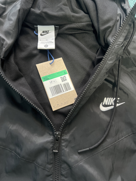 Nike the Windrunner 100% original