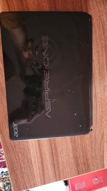 Нетбук Acer aspire one