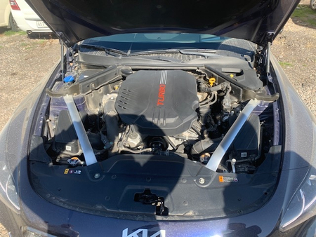 Kia stinger tez va arzon sotiladi kraska 100% toza 14000km yurgan