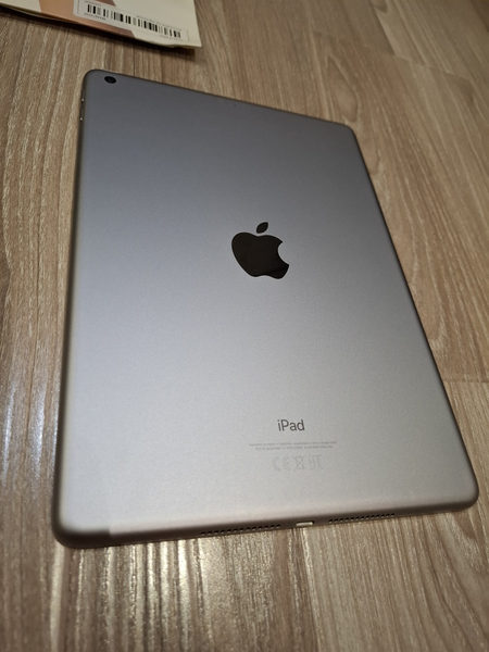 Продаётся Apple iPad 6th Gen Grey 32GB
