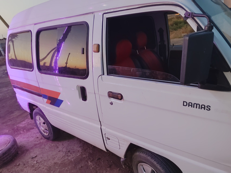 Damas sotiladi 1997 yil oq