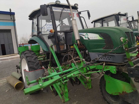 Traktor TTZ-811 ТТЗ Трактор