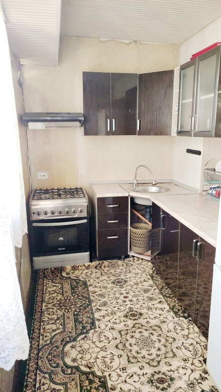 Срочно продаётся 1 ком. Балкон 1*6
