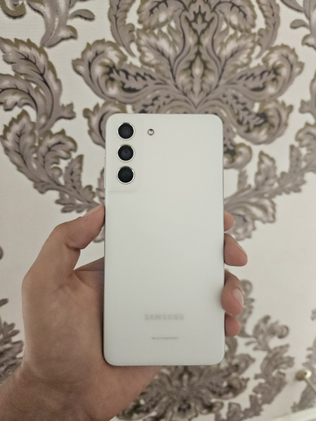 Srochno Samsung S21 FE 2sim 128g sotiladi