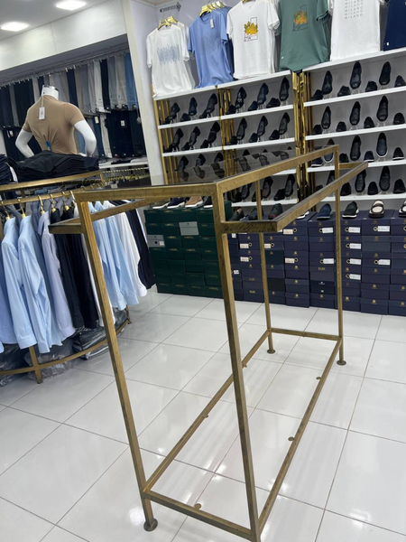 Magazin uchun osadigan polka sotiladi