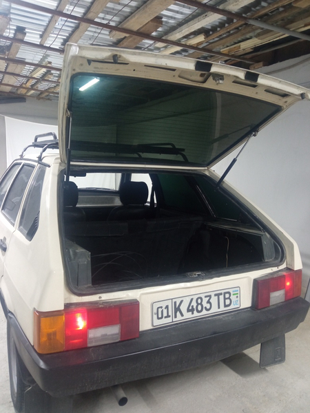 Lada 2109 ideal !