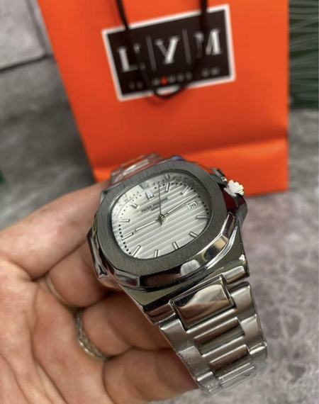 Наручные часы Patek Philippe Nautilus 5711