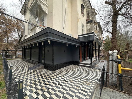 Продается готовый офис на Айбек 75м2
