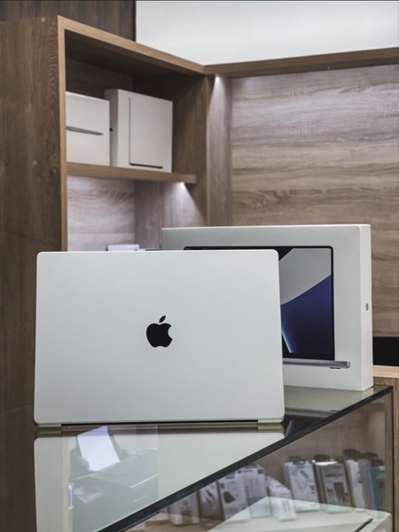 MacBook Pro M1 Pro 16dyum 32/2TB LLA America