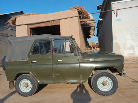Uaz sotiladi holati yaxshi