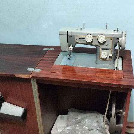 Продам Швейную машинку.(Чайка)