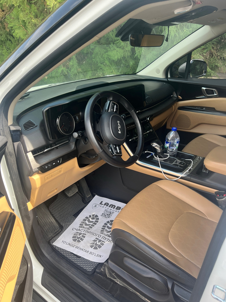 Kia Carnival 2023  benzin 3,5 obyom motora
