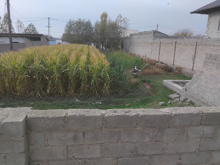 Uy joy yaxshi joyda joylashgan maktab mahalla markazi QVP  150 metr