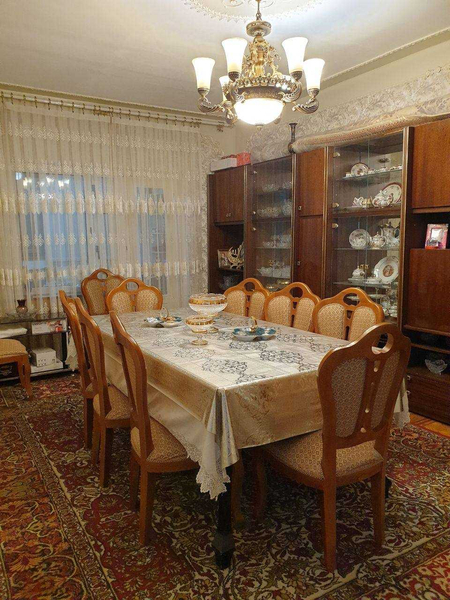 Дархан Т.Ханум спецплан 4-комн 3/4 125 м² 2 с/у кирпич лоджия 2.3х9 м.