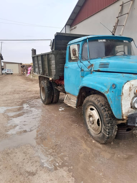 Zil sotiladi narxi 50