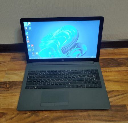 Hp.Ryzen5 3500u/Vega 8/8gb ddr4/256gb ssd/15.6\\\