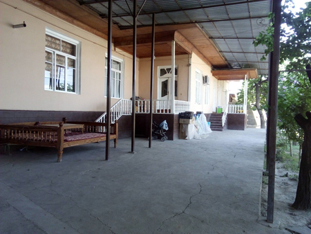 Uchastka sotladi