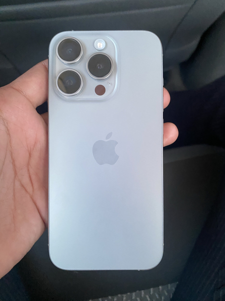 Iphone 15 pro 128gb ideal