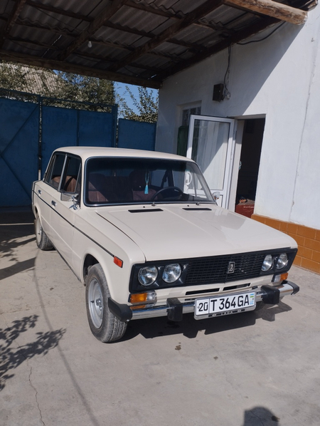 Avto mashina sotiladi