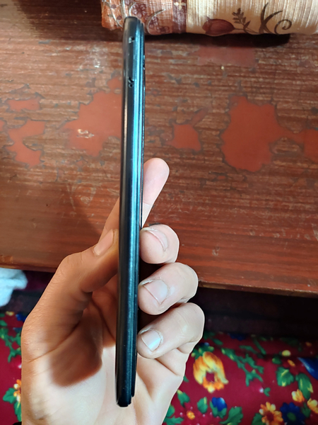 Samsung galaxy A 30 sotiladi