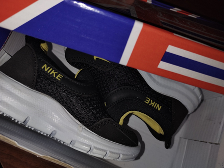 Крассовки Найк Nike удобные дышащие  супер мягкой подошве на весну и