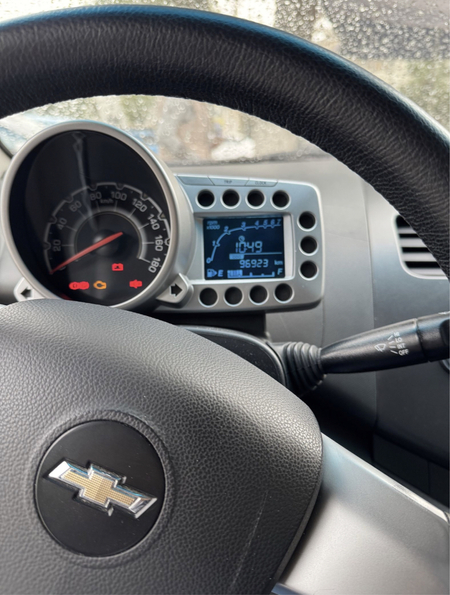 Spark sotiladi 2016 yil prabek 97000km