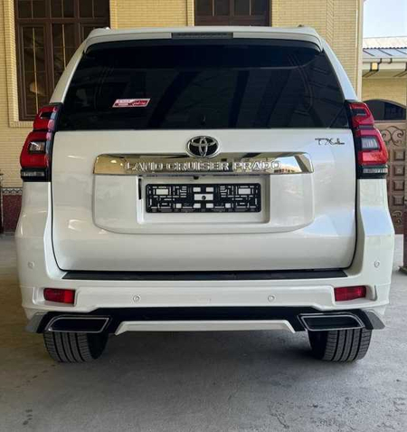 Toyota Land Cruiser Prado 150 год 2023