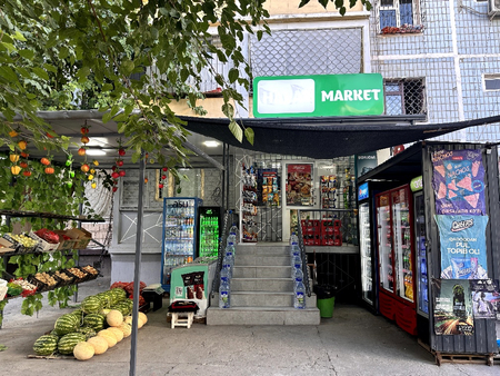 Продуктовый магазин сотилади