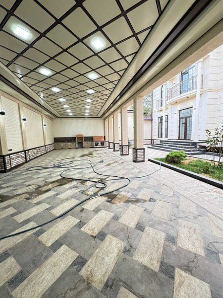 Продается Евро Дом Центр Луначарский  502м2